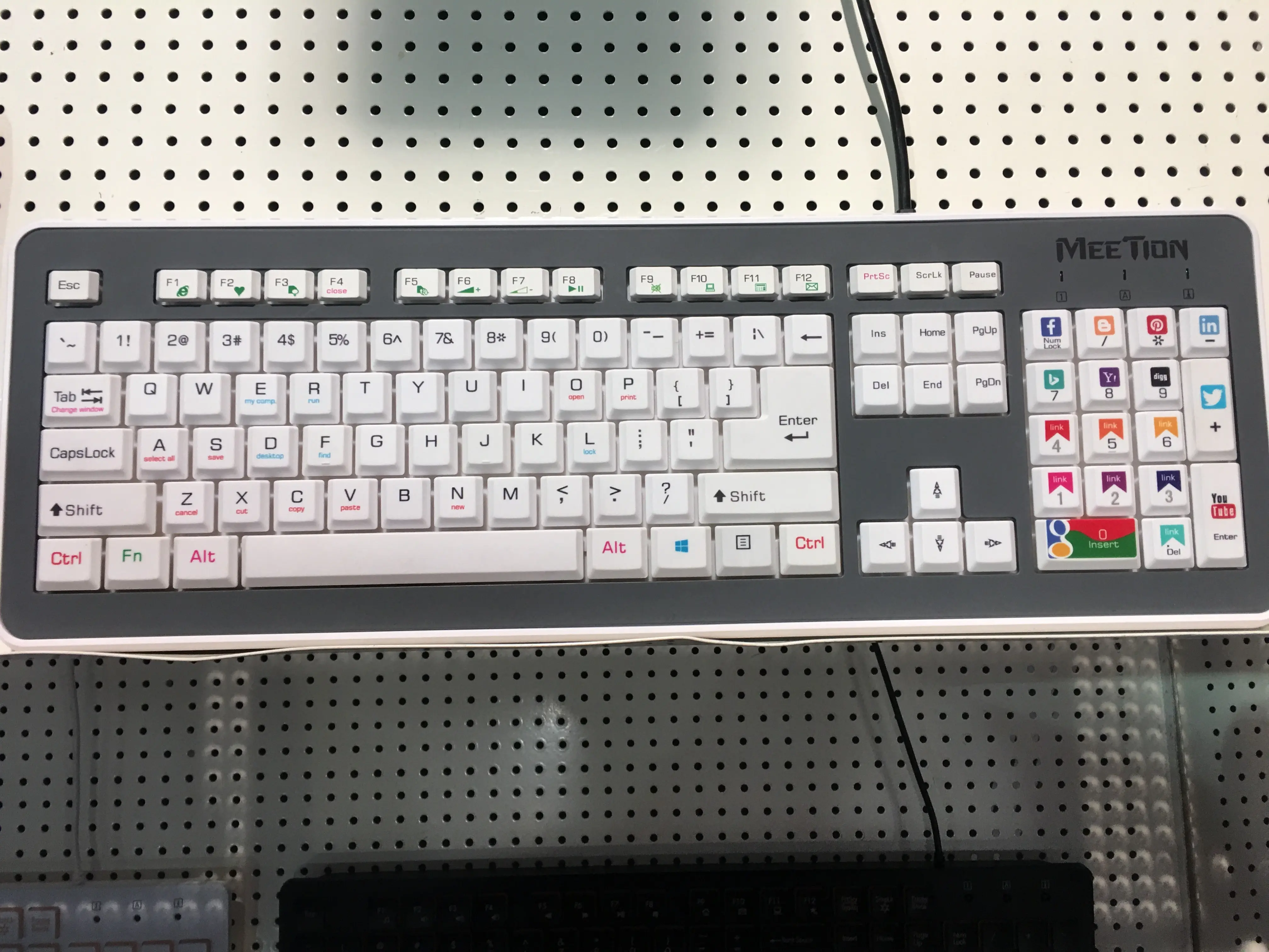 CES 2017, esimene päev